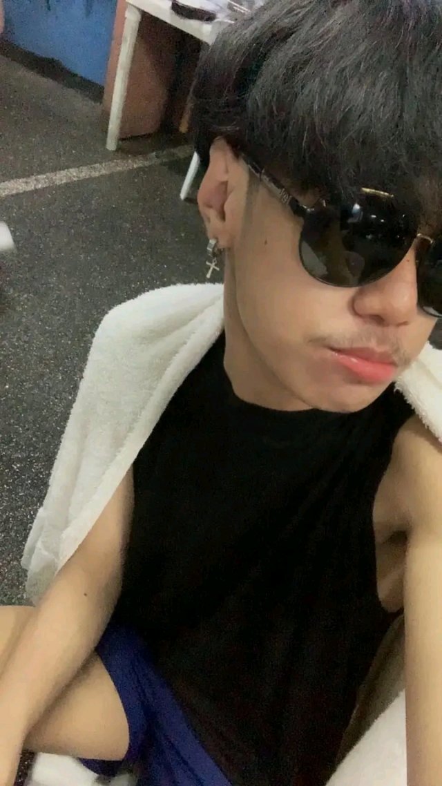 Rin, 23, Davao - "GayFriendly"