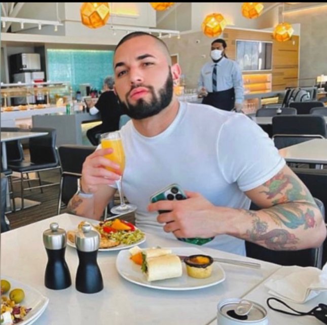 Ray, 37, Santa Rosa - "GayFriendly"