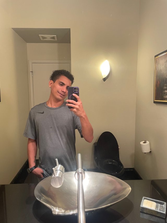 Rusel, 30, Albuquerque - "GayFriendly"