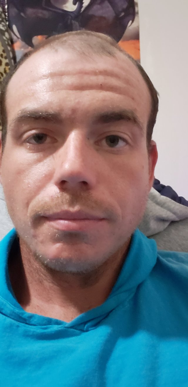 Joshua, 30, Hurst - "GayFriendly"