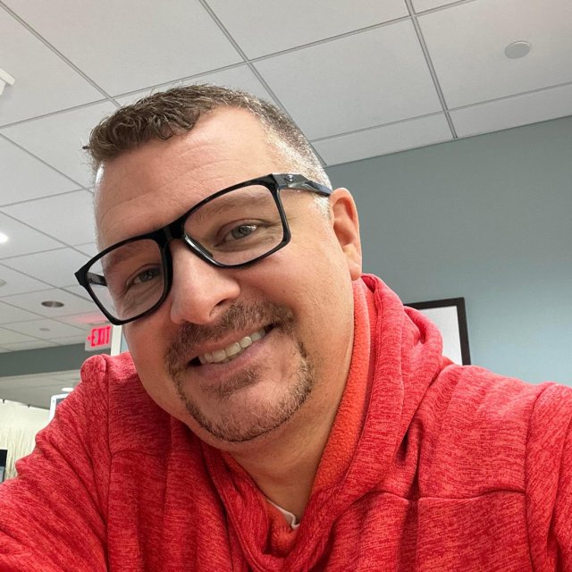 Sean, 48, Phoenix - "GayFriendly"