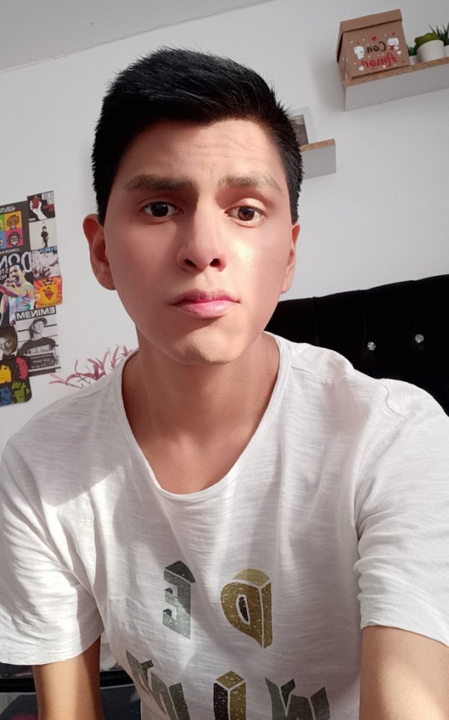 Kevin, 27, Folsom - "GayFriendly"