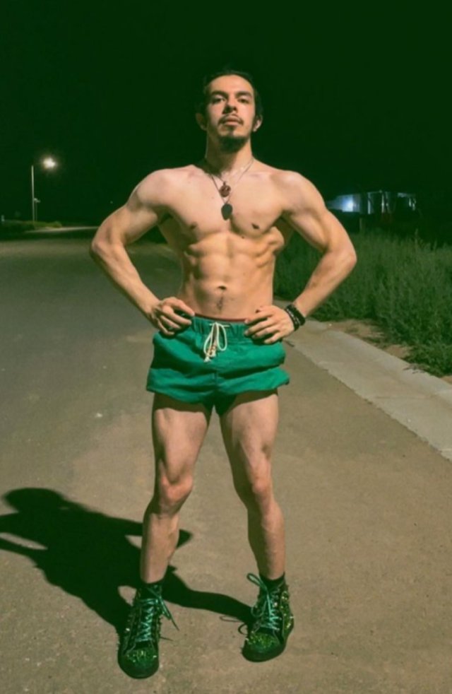 Mark, 23, Amarillo - "GayFriendly"