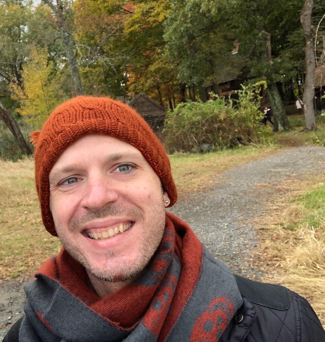 David, 44, Edmonton - "GayFriendly"