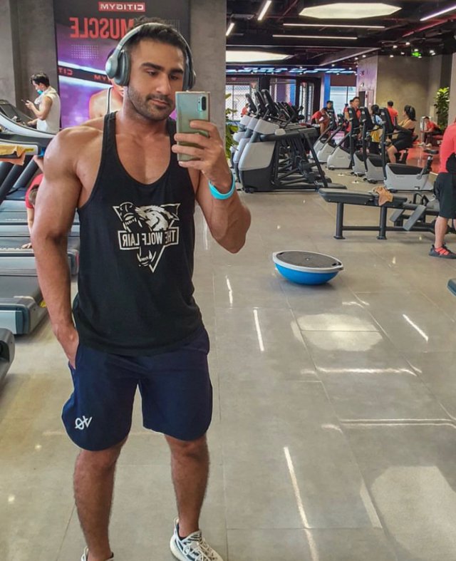 Jeff, 35, Philadelphia - "GayFriendly"