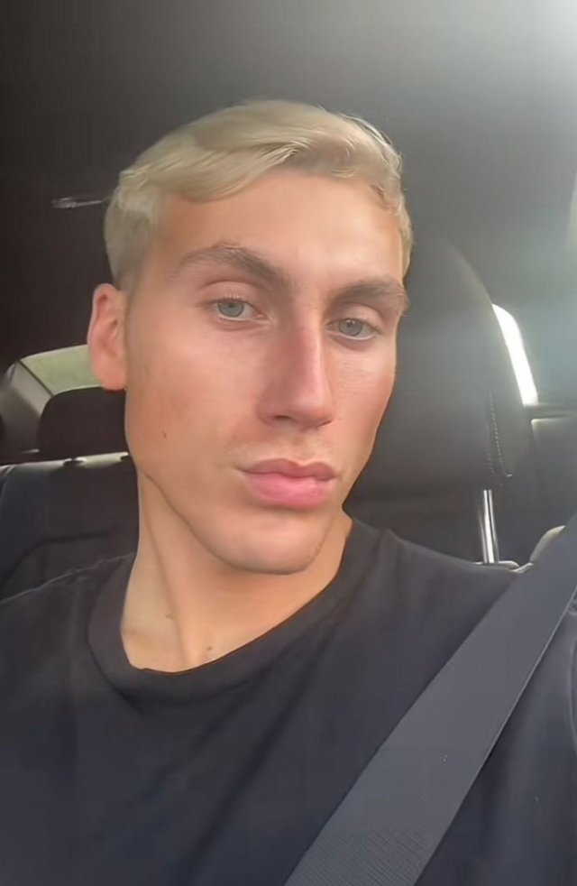 Felix , 28, Omaha - "GayFriendly"