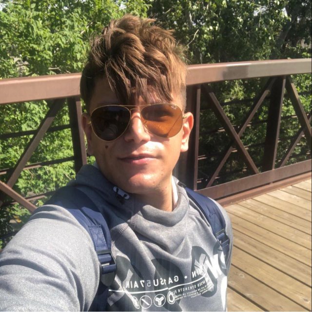 Ethan, 36, Edmonton - "GayFriendly"