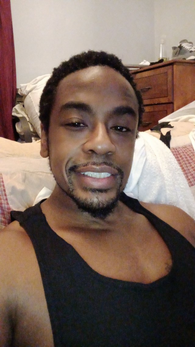 LeMar, 42, Kansas City - "GayFriendly"
